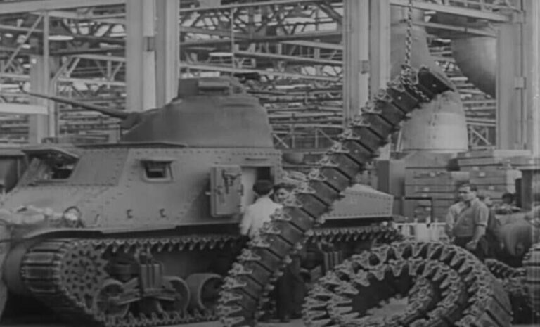 Wartime USA: America’s WW2 Industrial Era! – Do You Know History